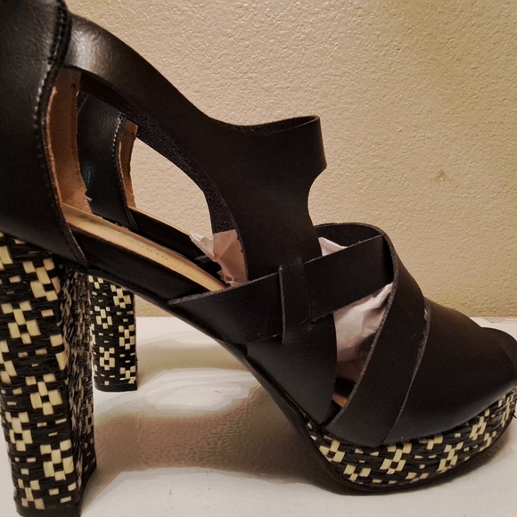 Plume by Faryl Robin | Shoes | Platform Sandals Shoes Size 9 2 Plume By ...